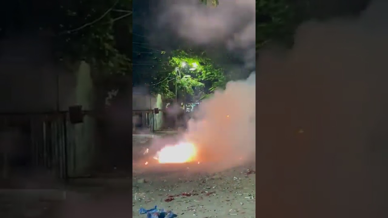 Firecrackers in pune after pakistan loses match 😂🔥 #Australia #PAKVSAUS ...