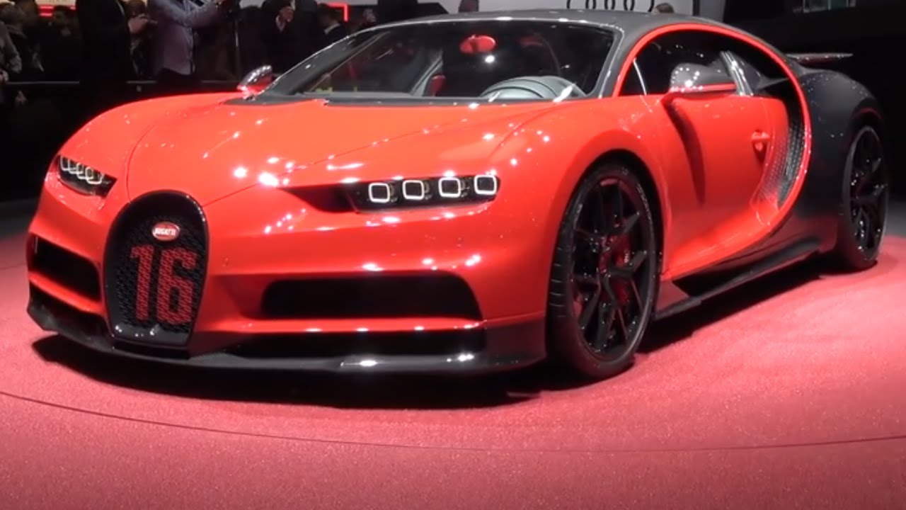 Bugatti Chiron Sport 360 degree rotation - YouTube