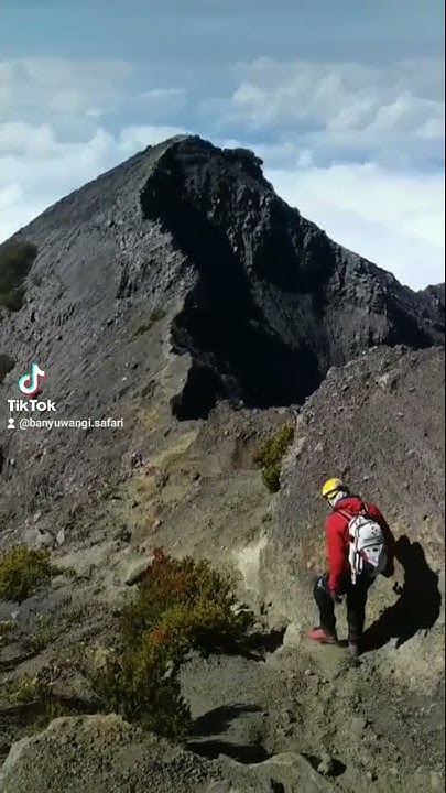 Pendakian Gunung Raung via Kalibaru || The real of the top "Puncak Sejati" - YouTube