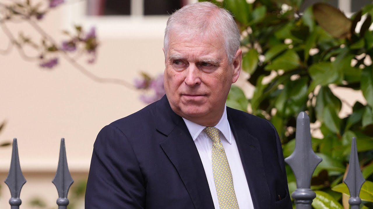 Heavily Warned by the US! Andrew Still Holds Out at Royal Lodge Despite ...