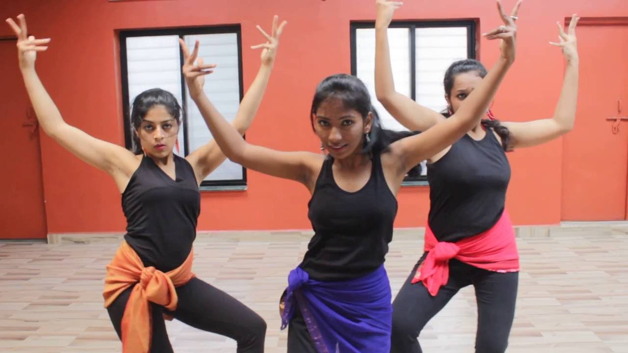 Ram Chahe Leela Chahe | Bollywood Choreography - YouTube