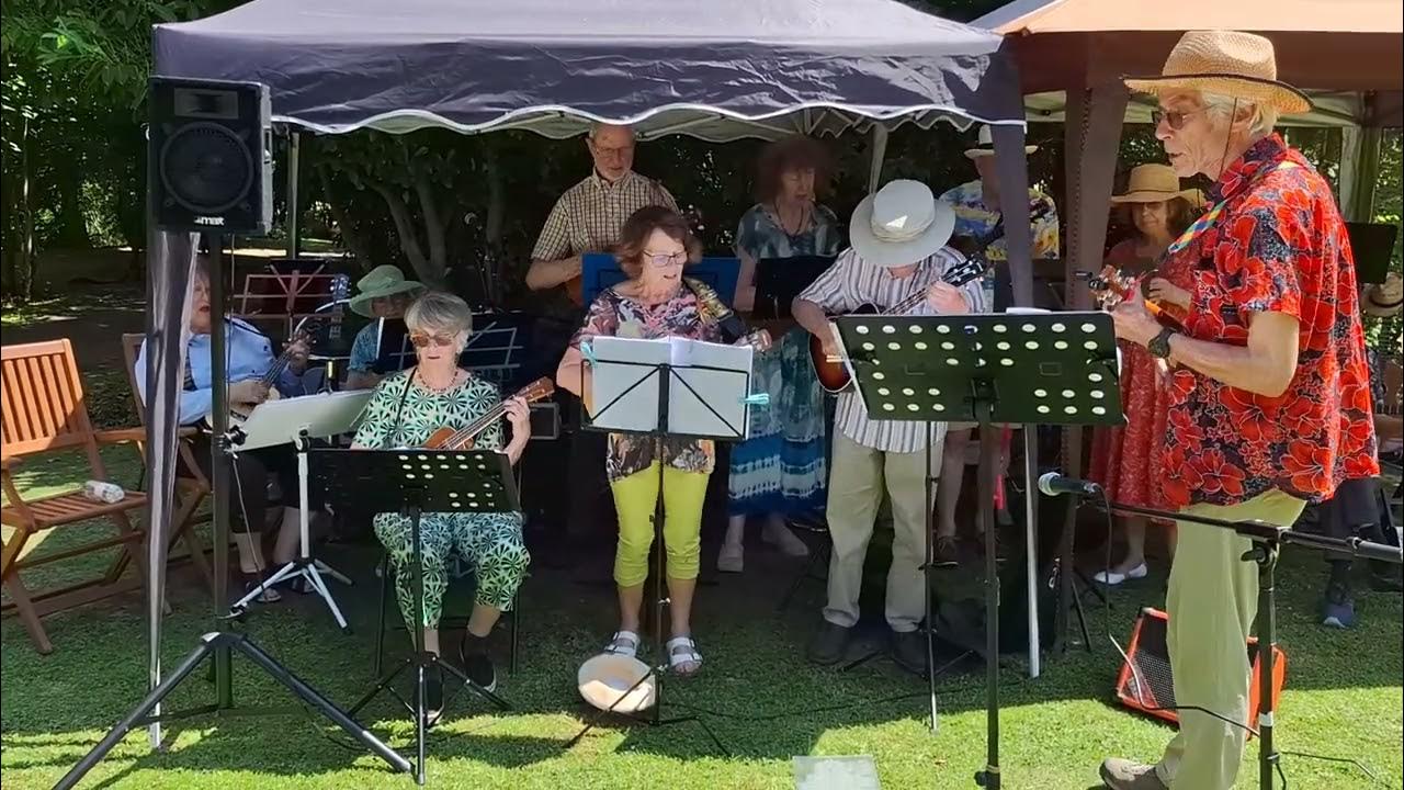Dorking U3A picnic snippet - YouTube