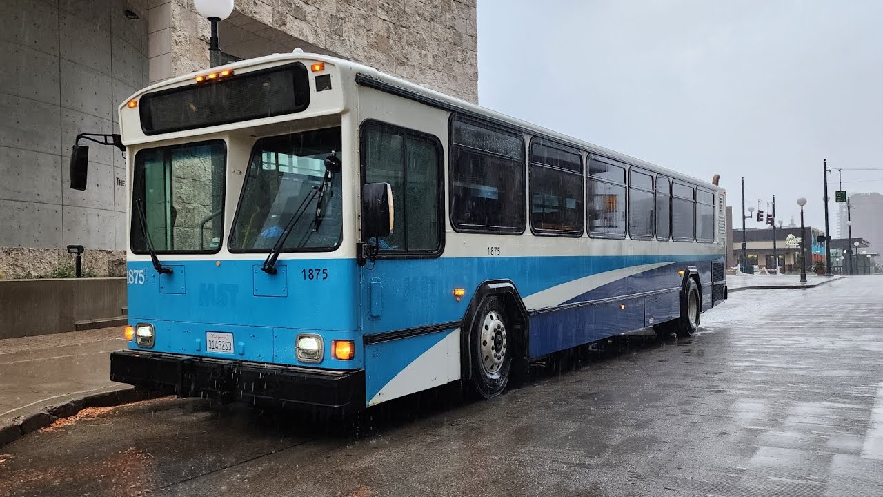 Newest Bus: 2002 Gillig Phantom Commuter High Floor #1875 - YouTube