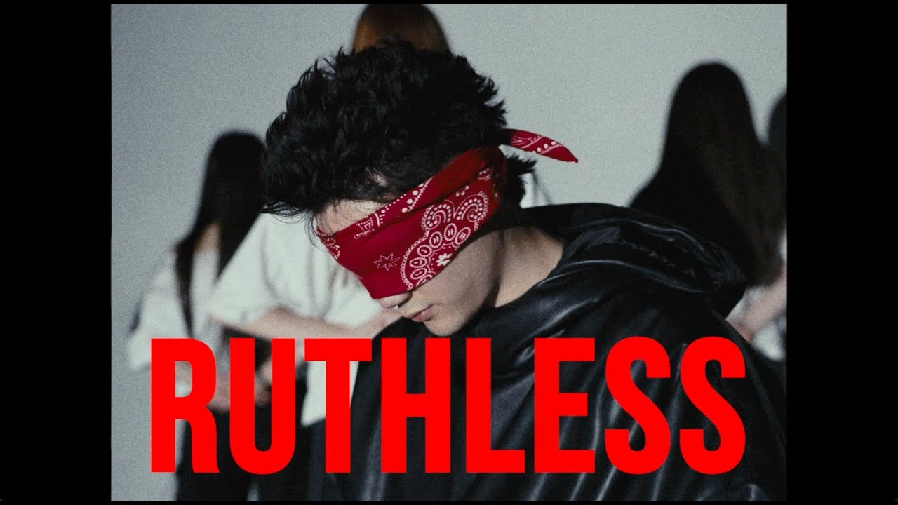 Noah Moon - RUTHLESS (Official Music Video) - YouTube