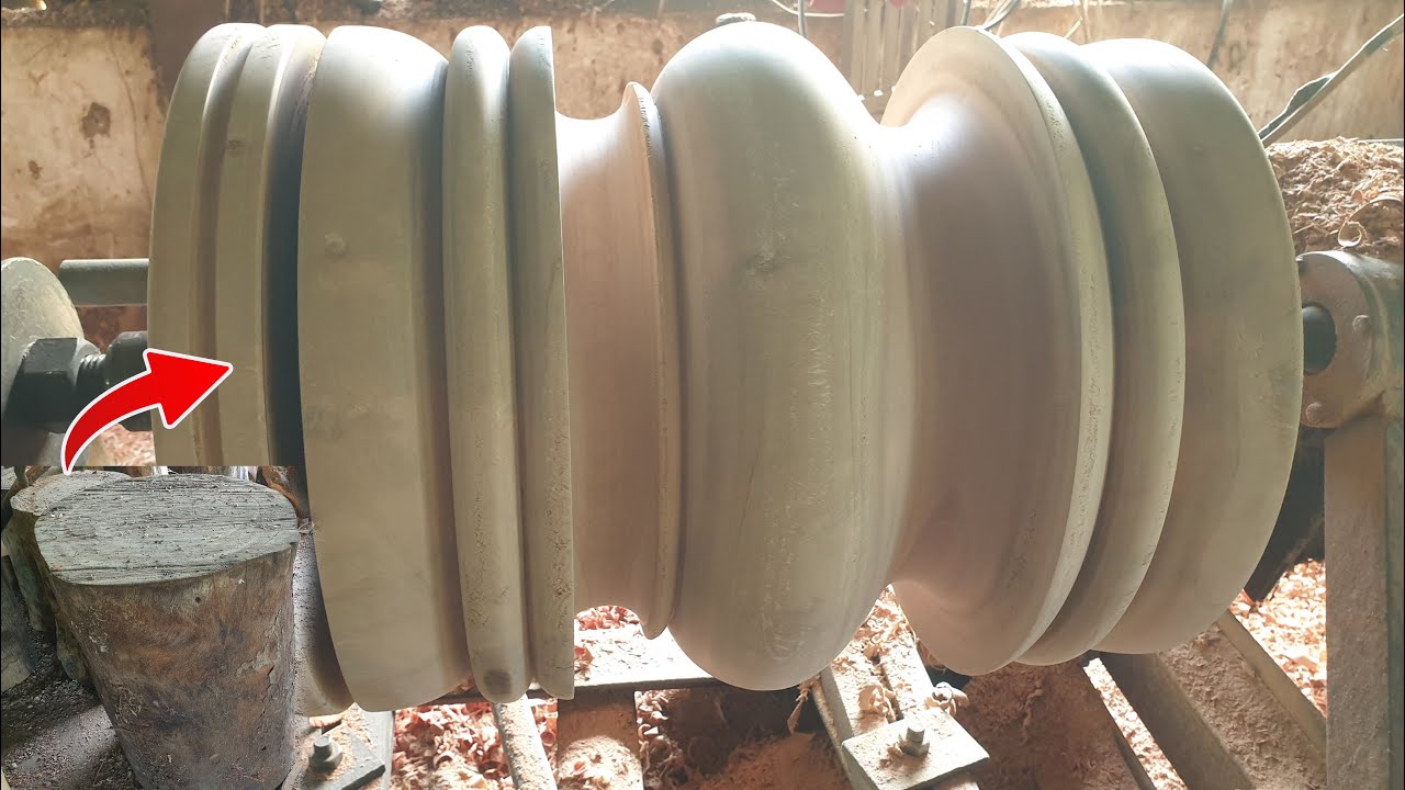 Amazing Woodturning - Big wood turning into beautiful wooden round ...