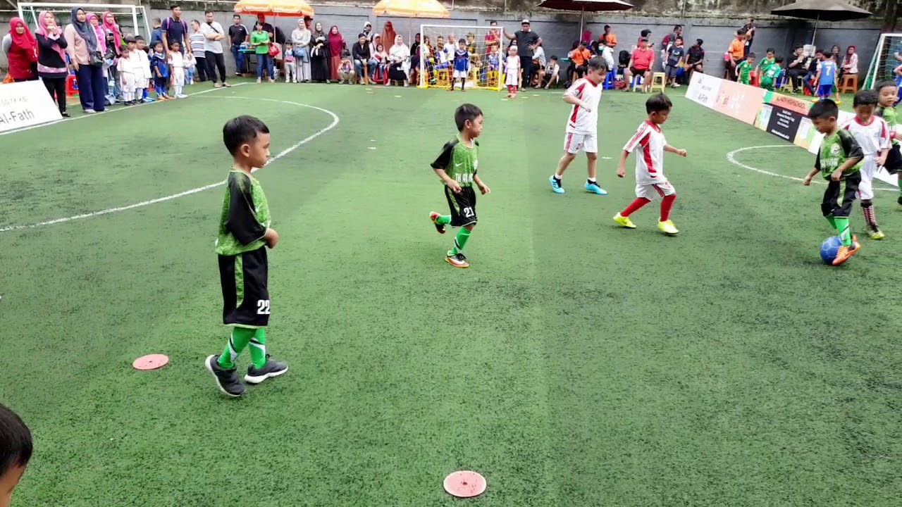 AlFath Futsal Tournament - TK An Nisaa Bintaro - Babak 1 - YouTube