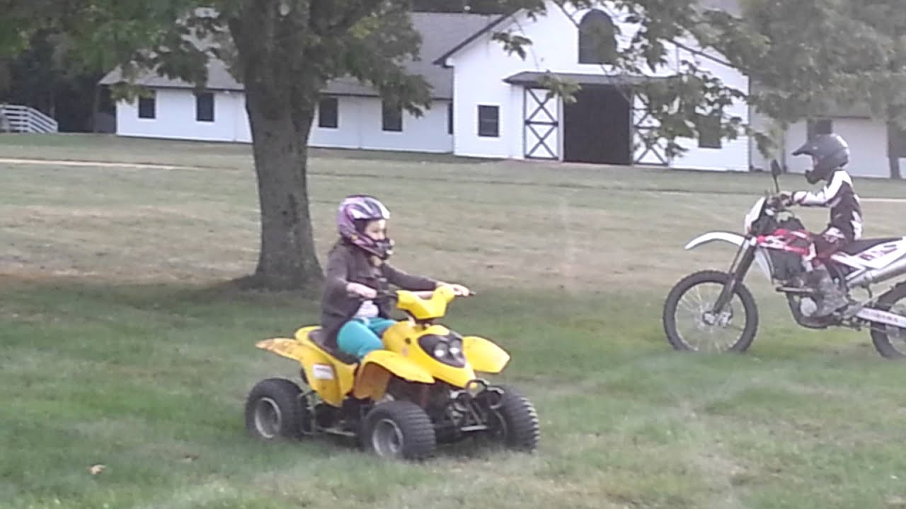 Little kid on dig bike - YouTube
