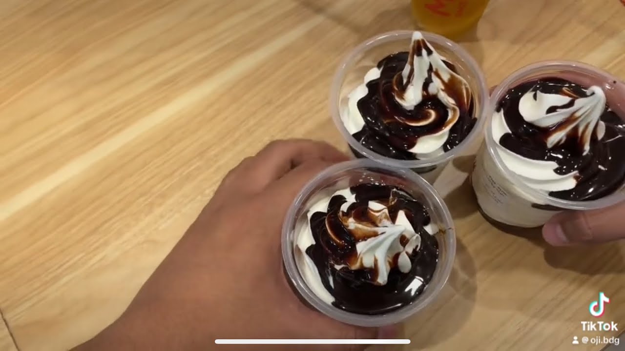 Bikin menu mixue | chocolate lucky sundae - YouTube