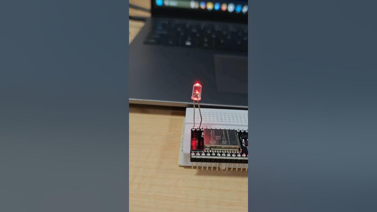 FADING OF LED WITH ESP32 USING ARDUINO IDE #fading #led #esp32 #arduino #elecsynergy # ...