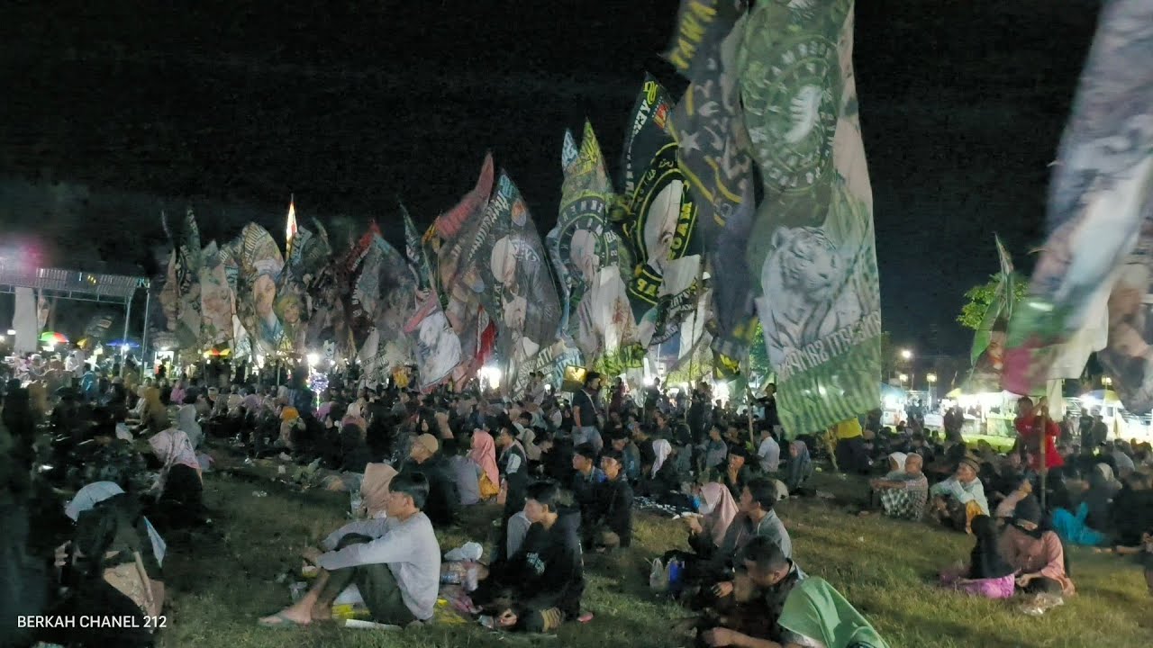 Santri pemburu syafaat - YouTube