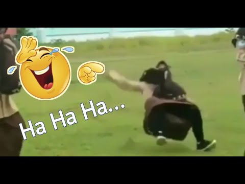 Ngakak... Wanita Ini Terjatuh Dan Tak Bisa Bangkit Lagi || Video Lucu Pendek