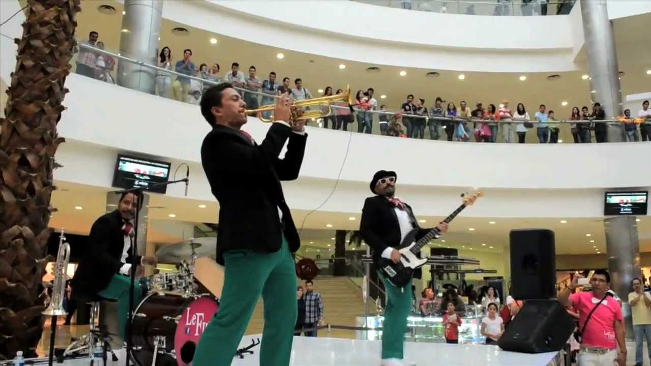 Le Funk en vivo Galerias Guadalajara - YouTube