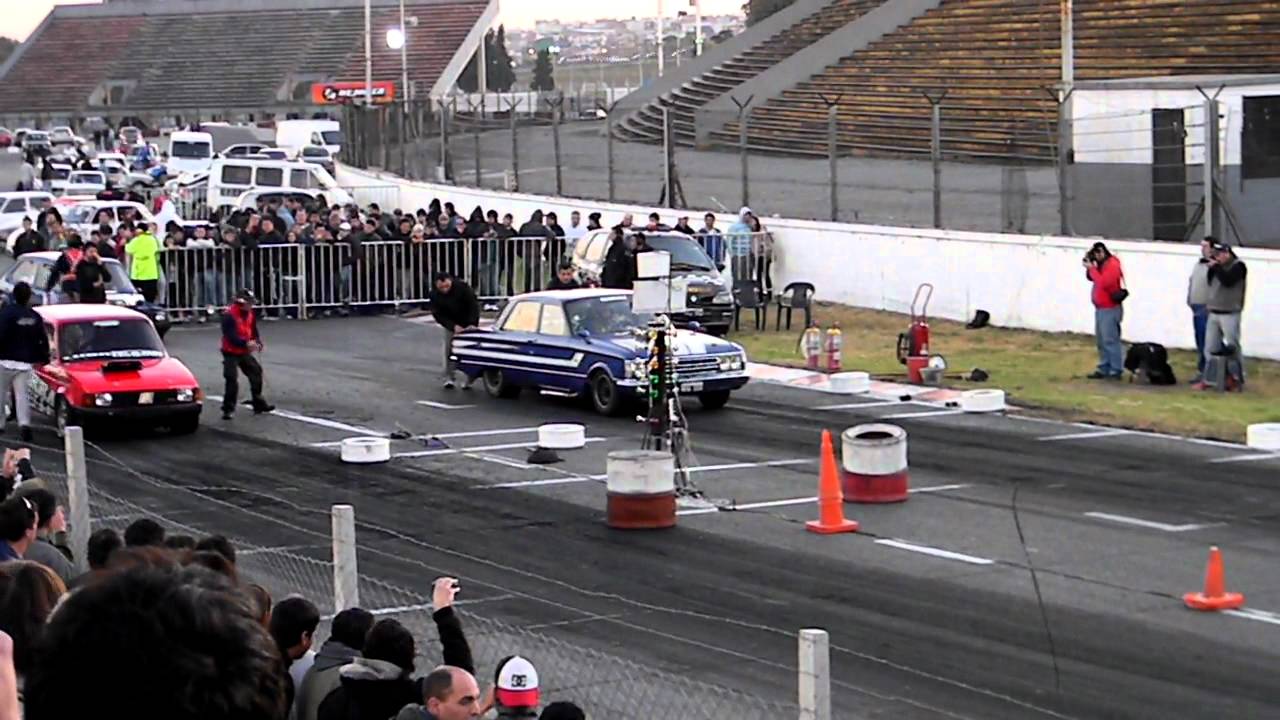 Master 1/4 Milla Ford falcon Perazza VS Fiat 147 - YouTube
