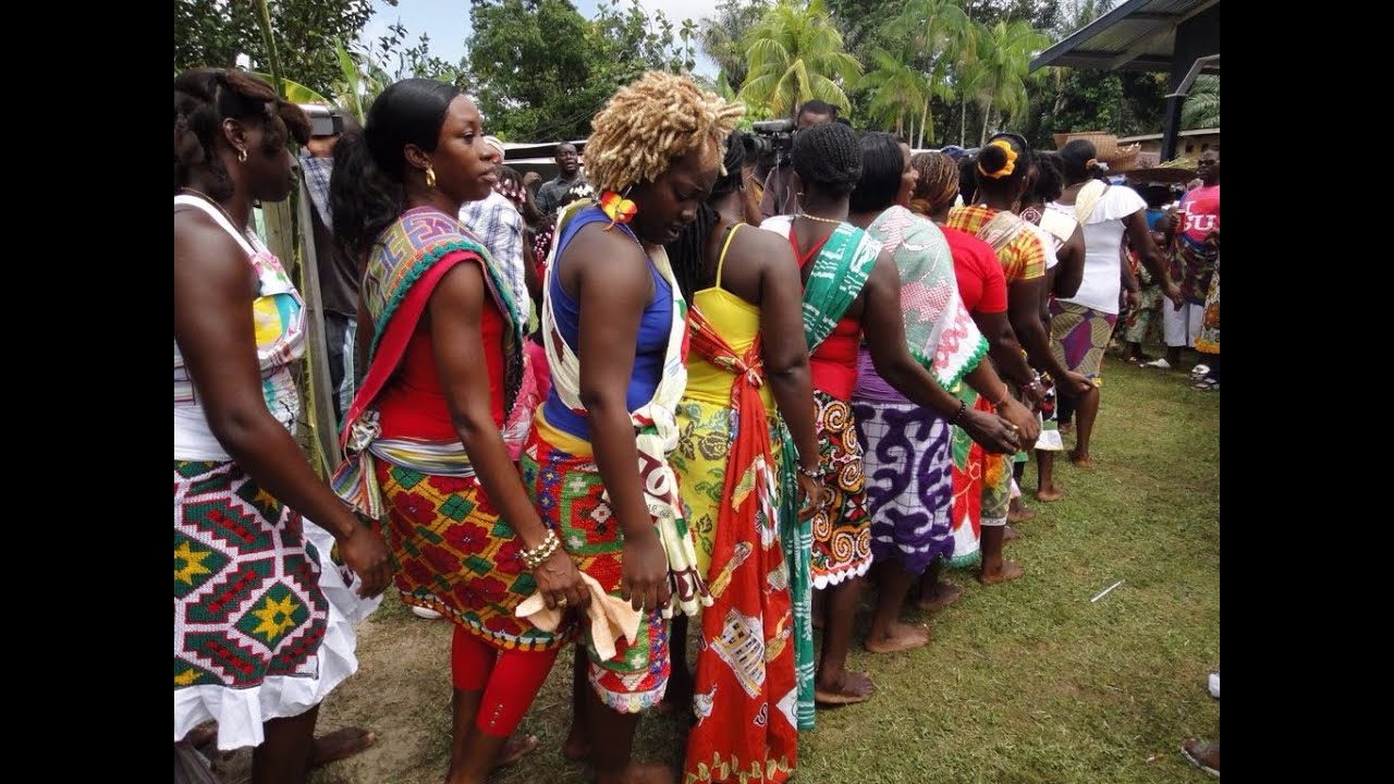 12 09 2022 Serie Saamaka Daka: interview met DNA-lid Edgar Sampie - YouTube