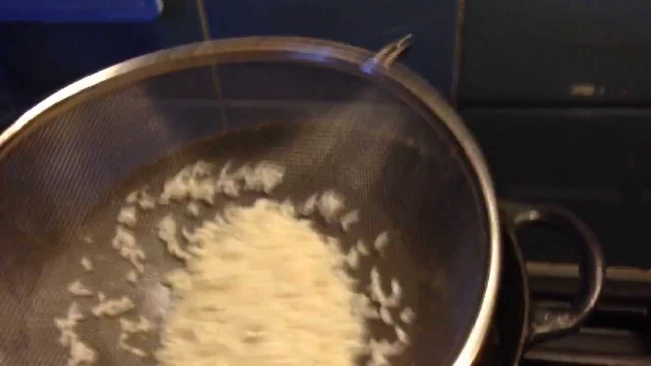 Thuis zelf rijst poffen - YouTube