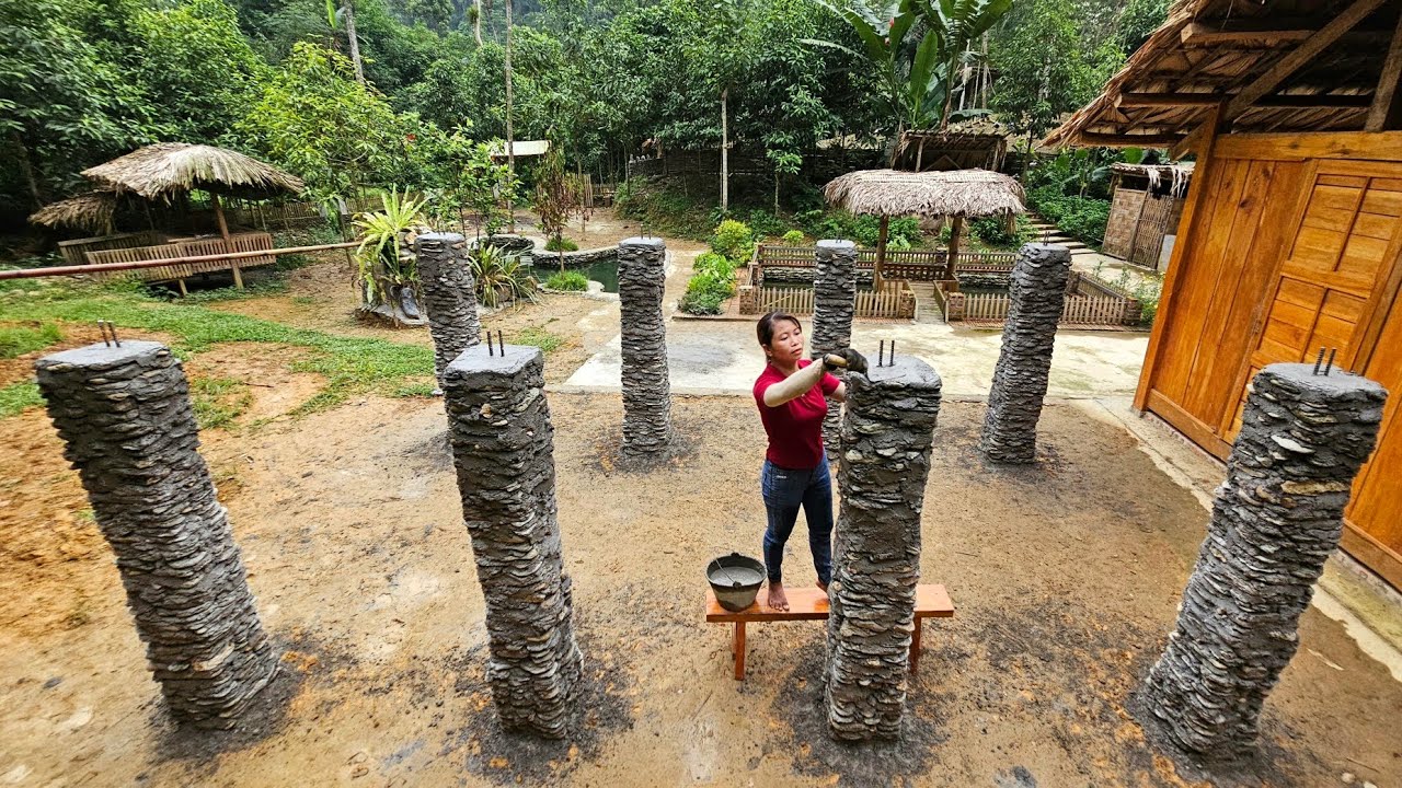 The girl started building the pillars of a new house | Feed the fish ...