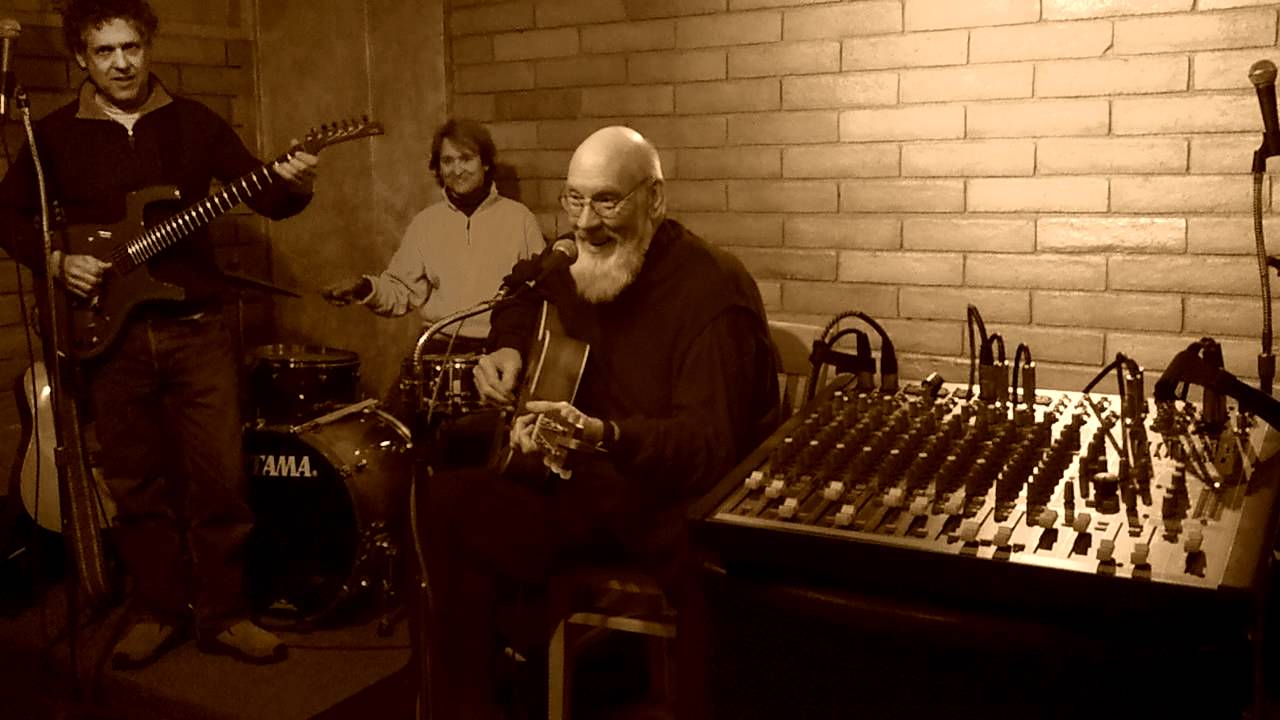 Catfish Hodge - YouTube