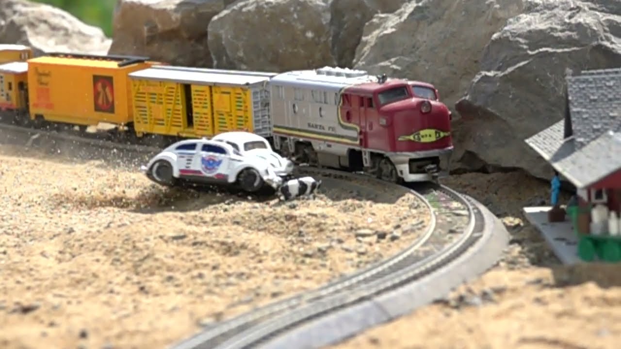 HO Scale Model Train Crashes Compilation - 10+ Minutes Of Model Train ...