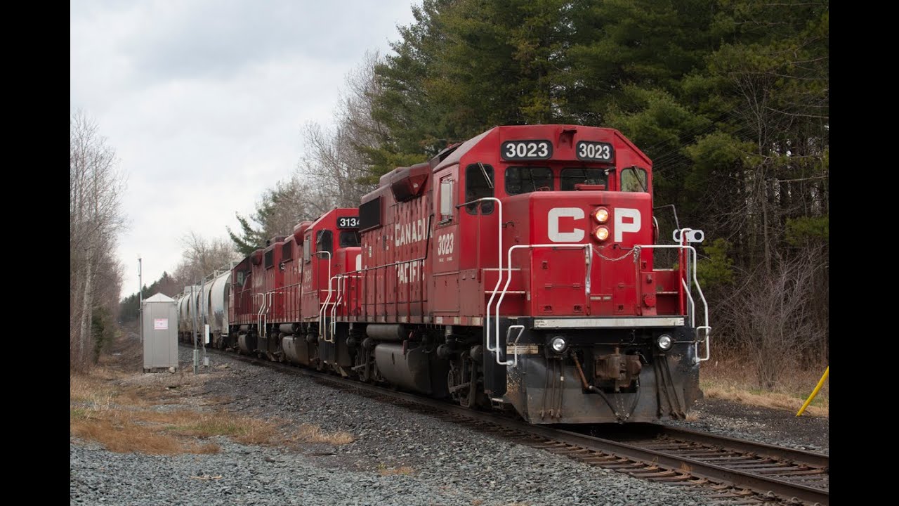 Listen to the horn of H88 - YouTube