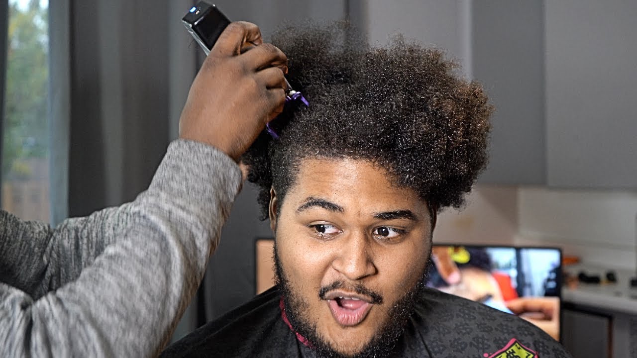 PRO Barber Gets Cut By Pro BARBER! AMAZING BIG CHOP! - YouTube