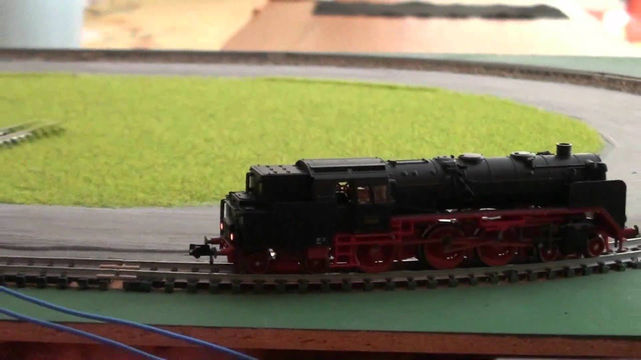 Fleischmann BR62 bekommt einen DCC-Decoder verpaßt - YouTube