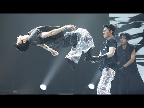 Aou and Pond dance performance #weareforeverfancon #weareseries #aouboom #pondpuwin