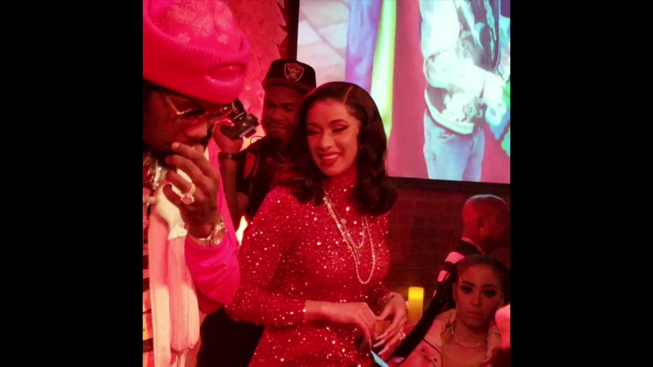 Offset Debuts Apology Song to Cardi B at Father of 4 Listening Party ...