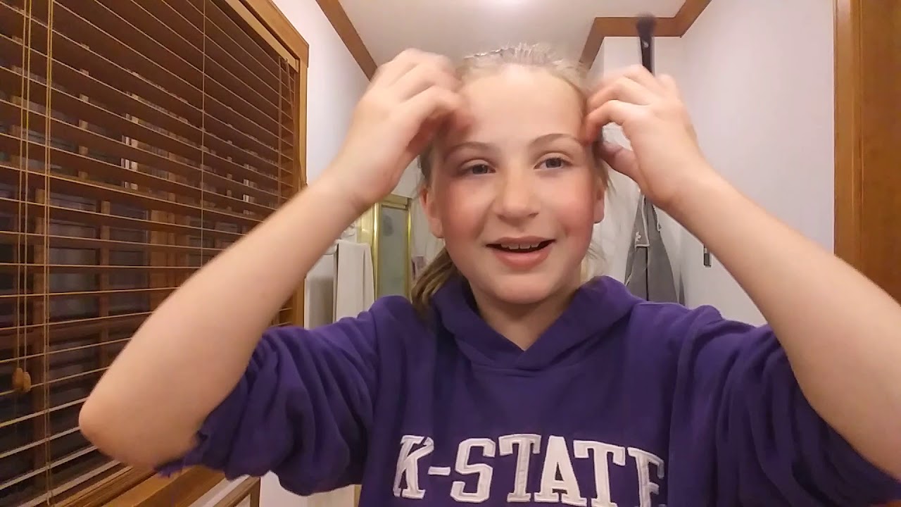 Using the cosmetics natural eyes palette/ ava scott💕 - YouTube