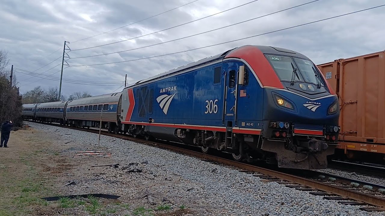 Amtrak 90 Arrives Into Florence SC With AMTK 306 Leading Passing CSX ...