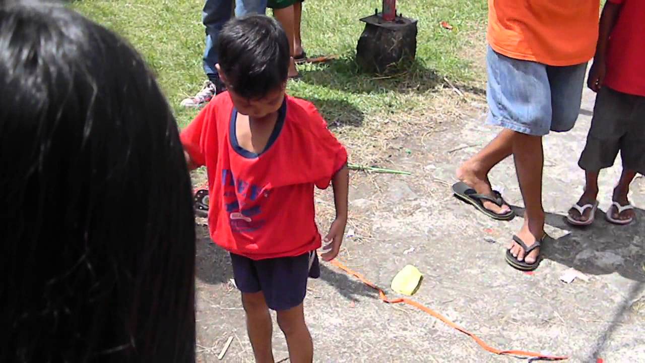 Kinder Does The Longest Line YouTube kinder-does-the-longest-line-youtube