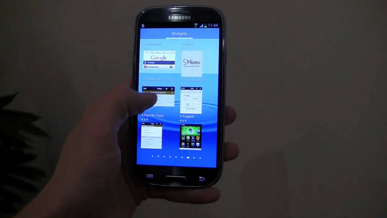Samsung Galaxy S III Hands-On: TouchWiz - YouTube
