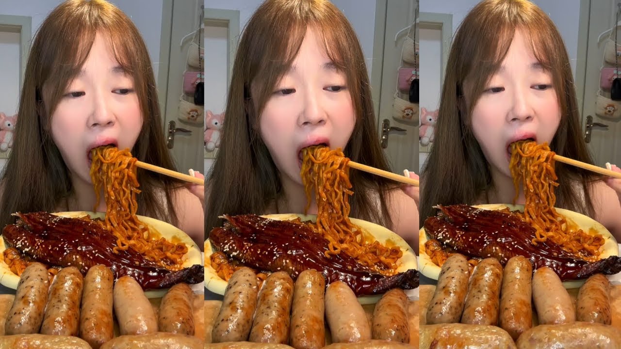 Best Mukbang Compilation 🍜🍗 ASMR Eating Madness! - YouTube