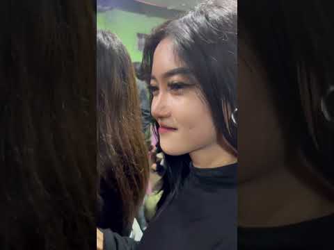 dua cewek cantik yang suka kesurupan #shorts #cewekbarbar #cewekcantik