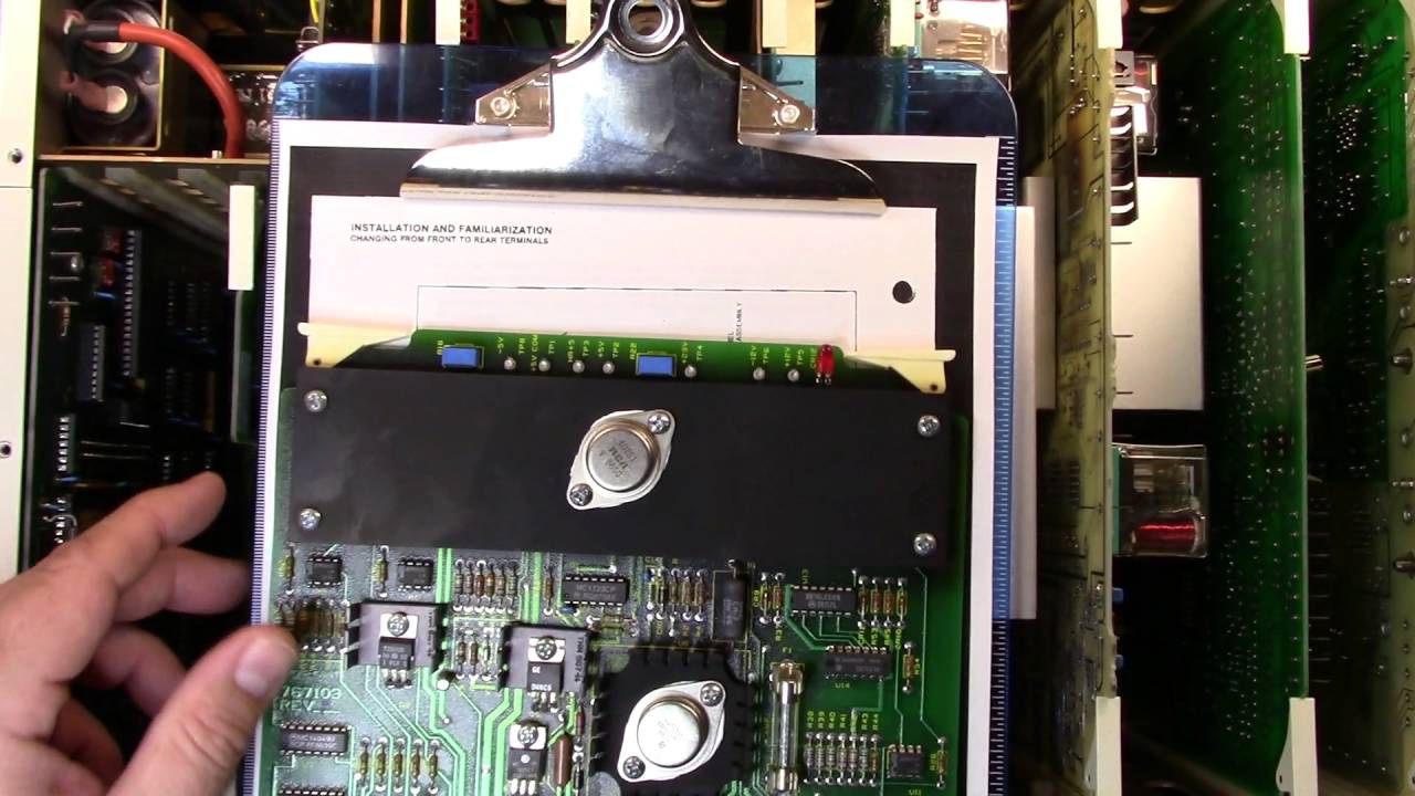 Fluke 5440B DC Calibrator Auction Score - YouTube
