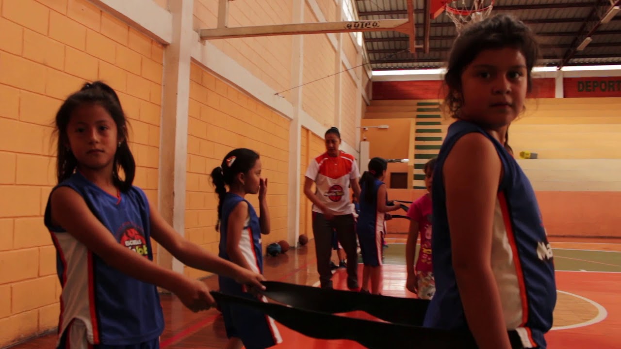 ESCUELA BASKET MARIA TOBAR - CUMBAYÁ - YouTube