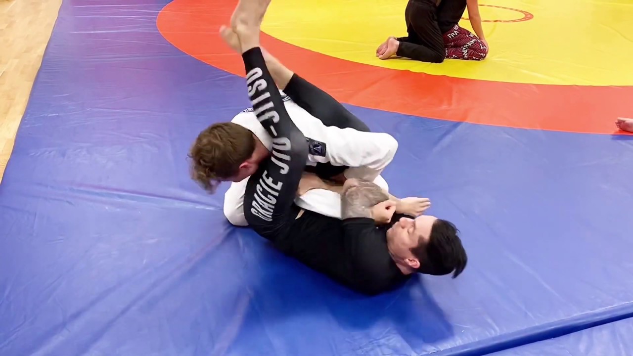 Armbar the awesome way - YouTube