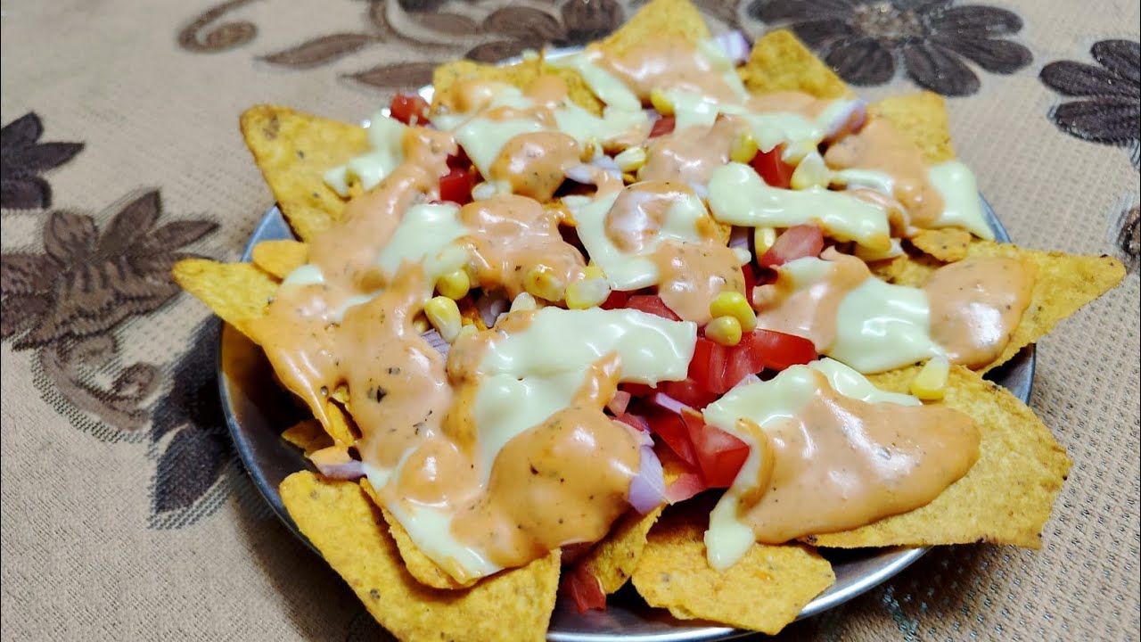 Cheese Nachos Recipe Without Oven | Cheesy Nachos | Nachos recipe ...