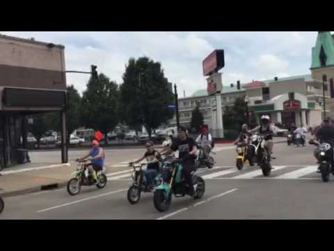 Mini bike rally - YouTube