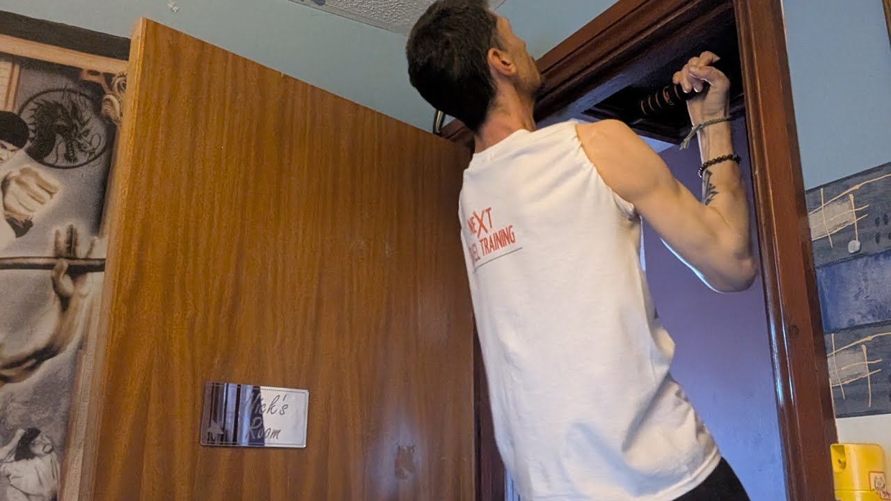 Chin Up Curls (Awesome Bodyweight Exercise)! - YouTube