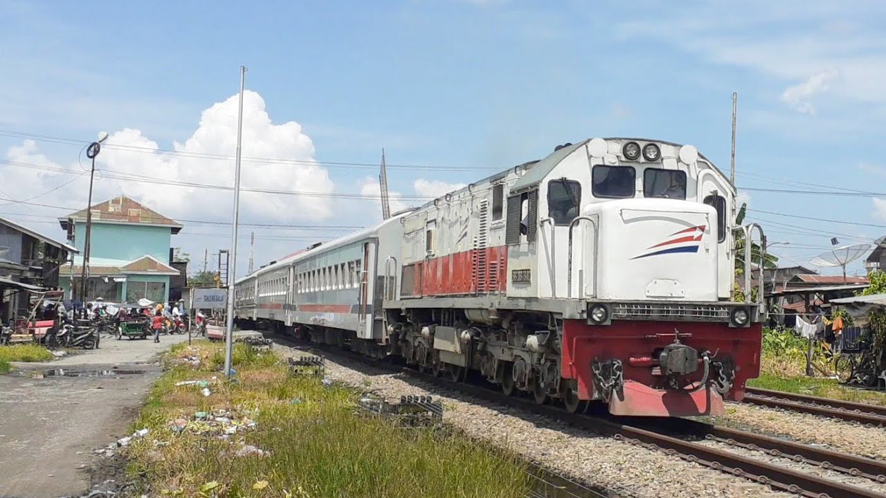 Akhirnya KA Putri Deli Setelah Berbulan Bulan Tidak Beroperasi Kini ...