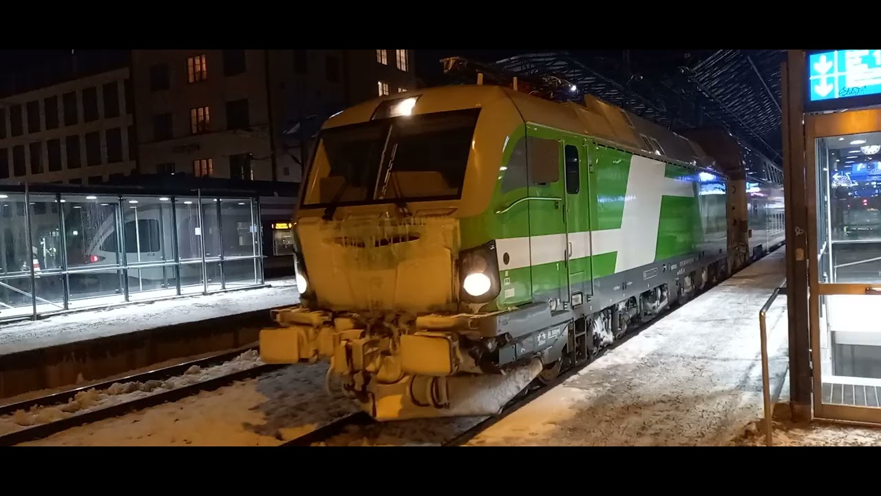IC 155 Helsinki-Jyväskylä-Pieksämäki departs from Helsinki central ...