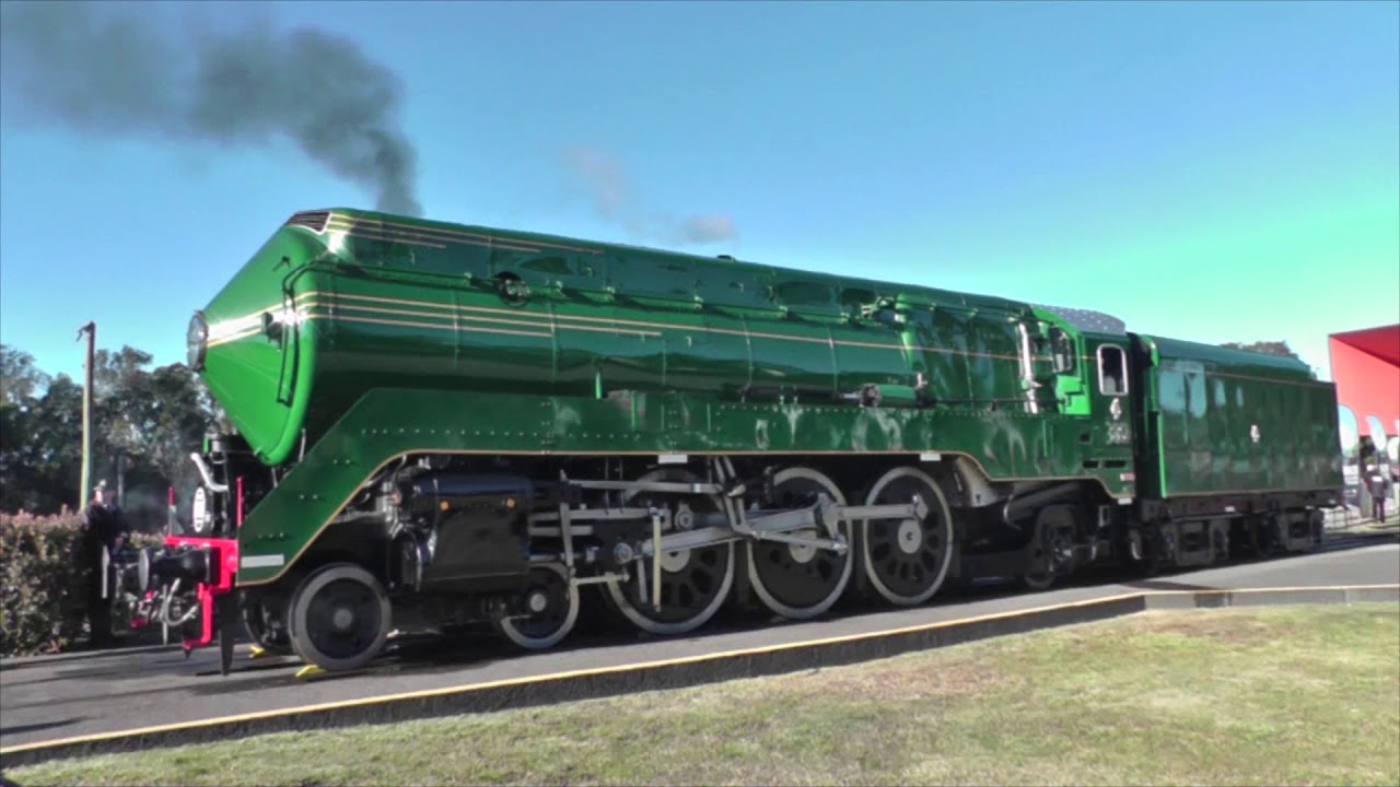3801.BACK IN STEAM. - YouTube