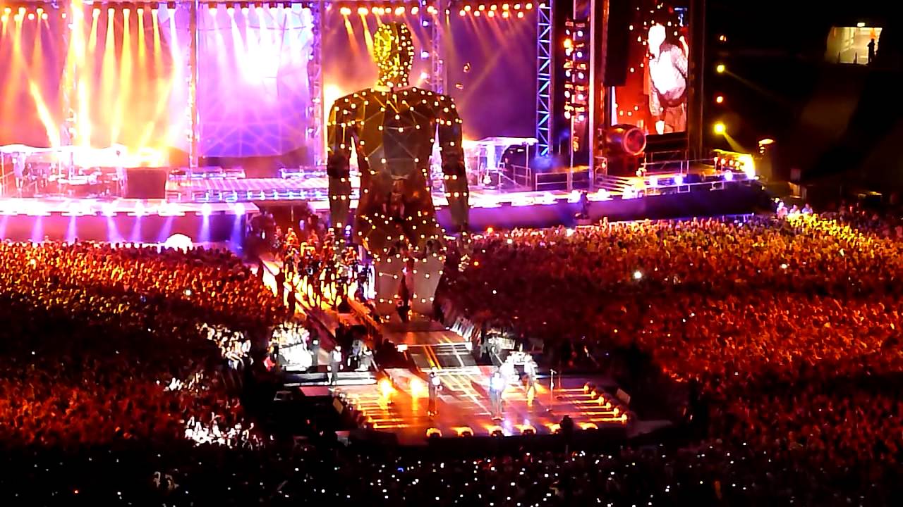 Take That Live 2011 Progress tour Wembley Never Forget - YouTube