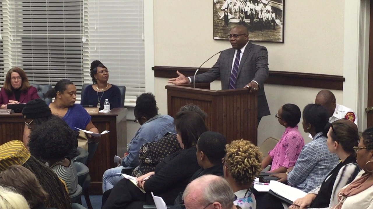 Rev. Hill speaks to City Council - YouTube