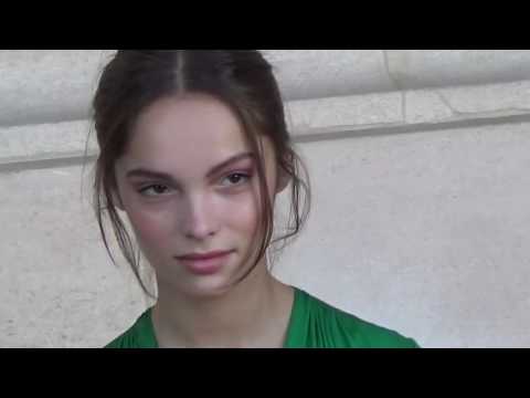 Lola LE LANN @ Paris Fashion Week 29 septembre 2016 défilé Barbara Bui