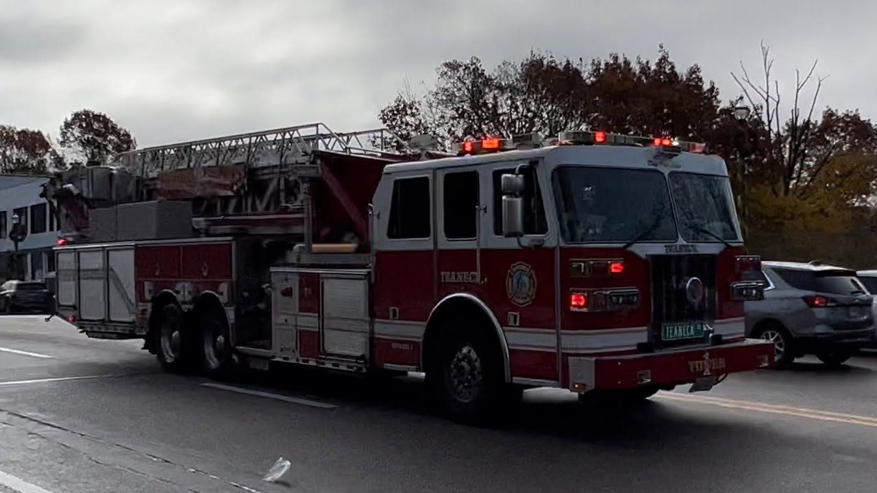 Teaneck Fire Department T-1 responding. 11-22-23 - YouTube