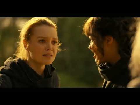 lesbian hot kissing video