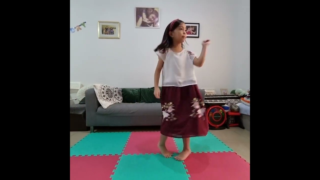 Ba-Ingles Folk Dance by Andi G - YouTube