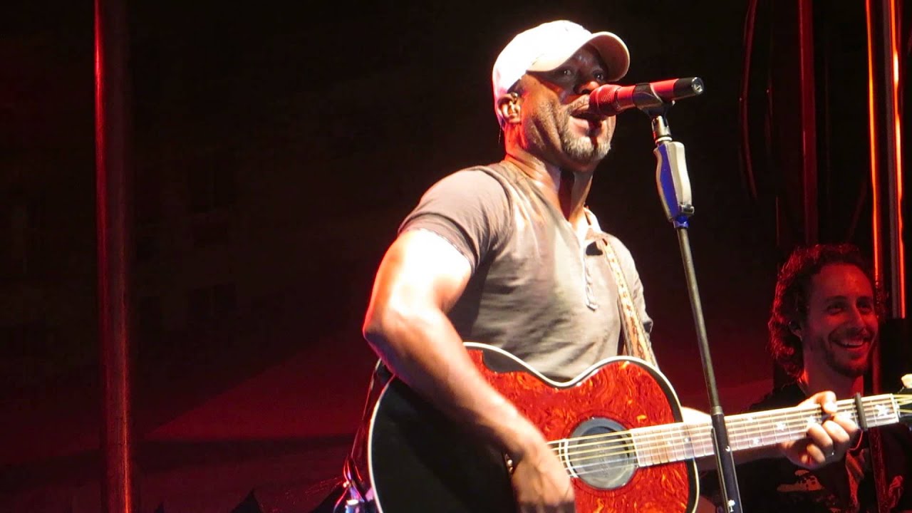 Darius Rucker Wagon Wheel Va Beach 6/1/13 - YouTube