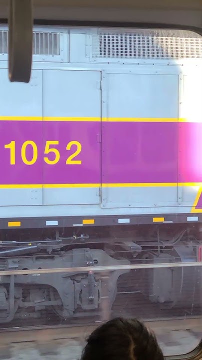 #mbta Commuter Rail F40PH-3C #1052 Outpacing Us At JFK/UMass 06/21/2023 - YouTube